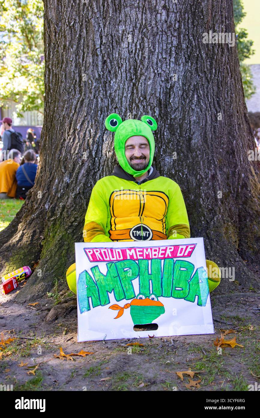 PORTLAND, OR – OCTOBER 18, 2025: No Kings march filled downtown streets ...