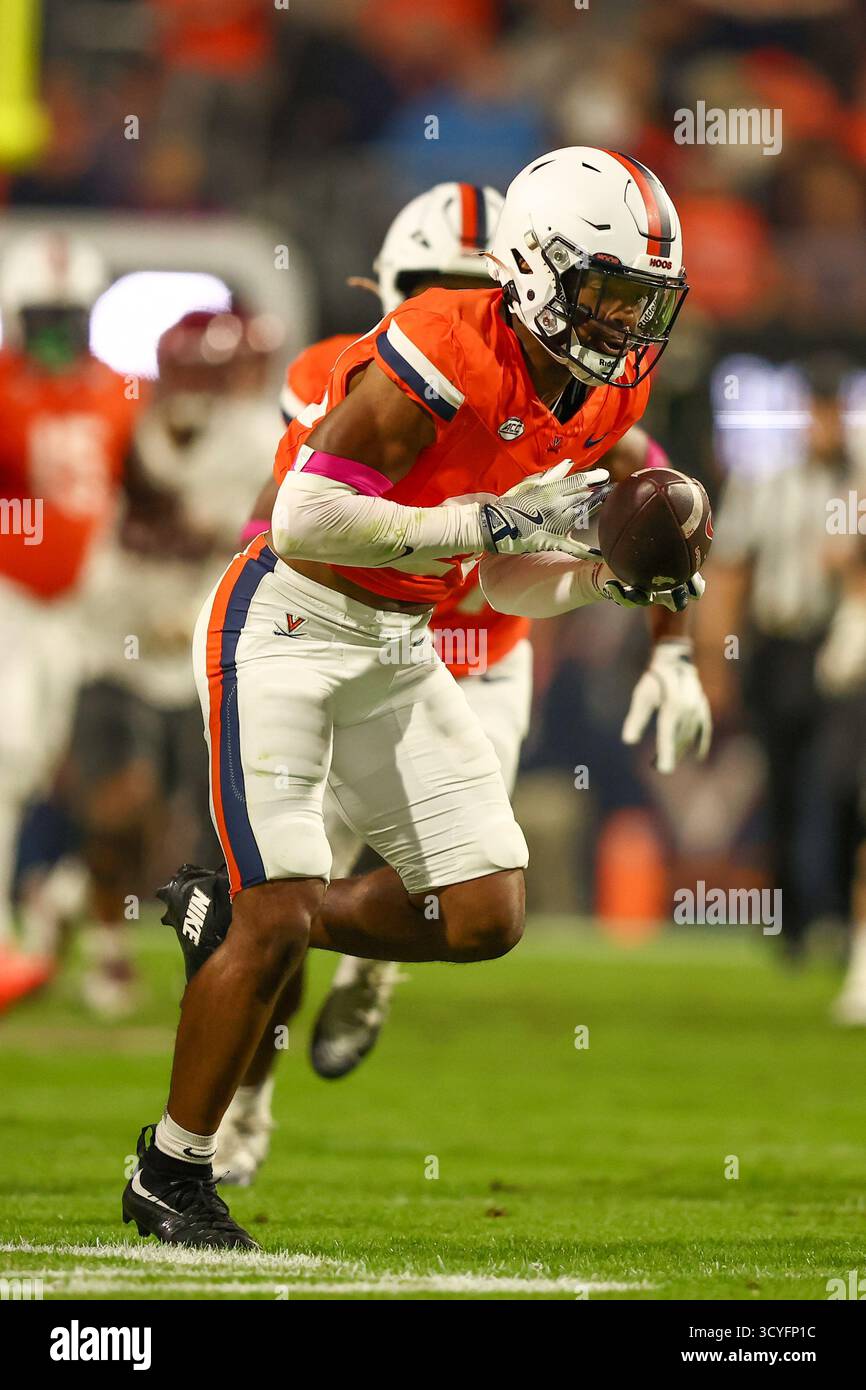 Virginia defensive back donavon platt 28 hi-res stock photography and ...