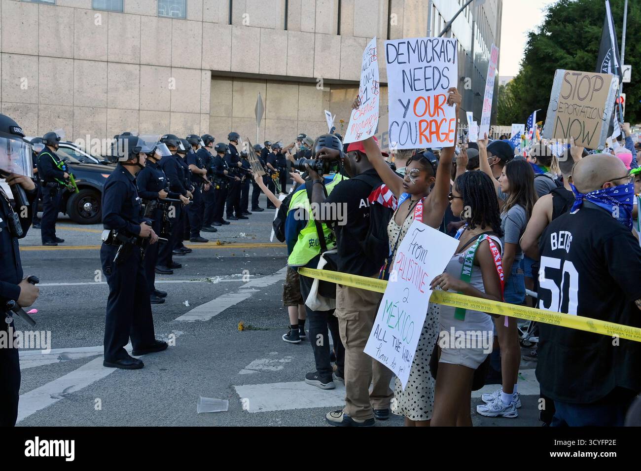 Los Angeles, Unite States. 18th Oct, 2025. Activists face off with LAPD ...
