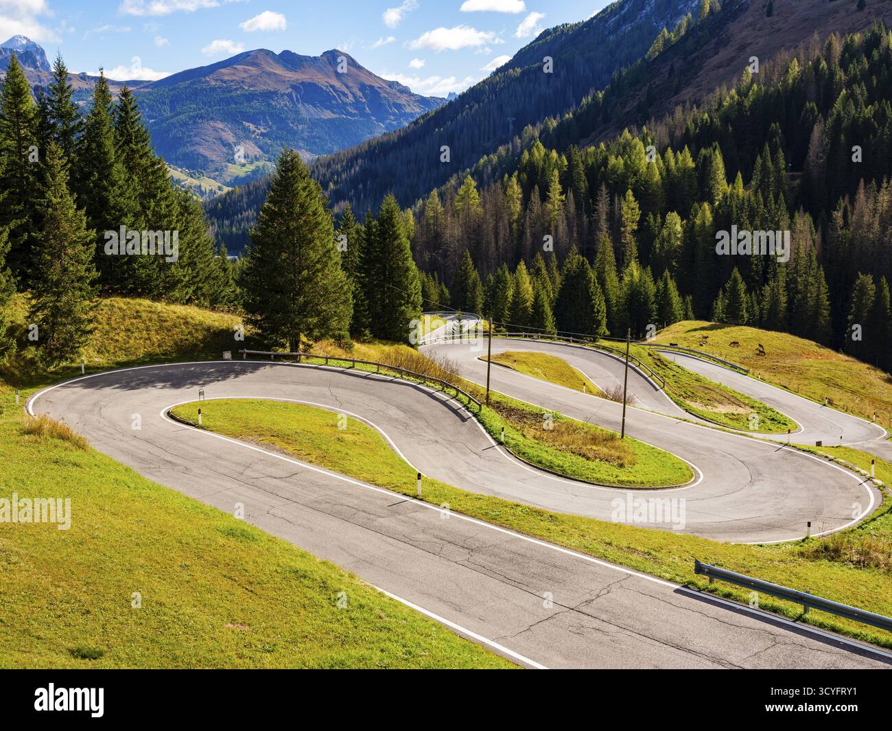 Pass road with many hairpin curves, Dolomite Road, Passo Pordoi ...