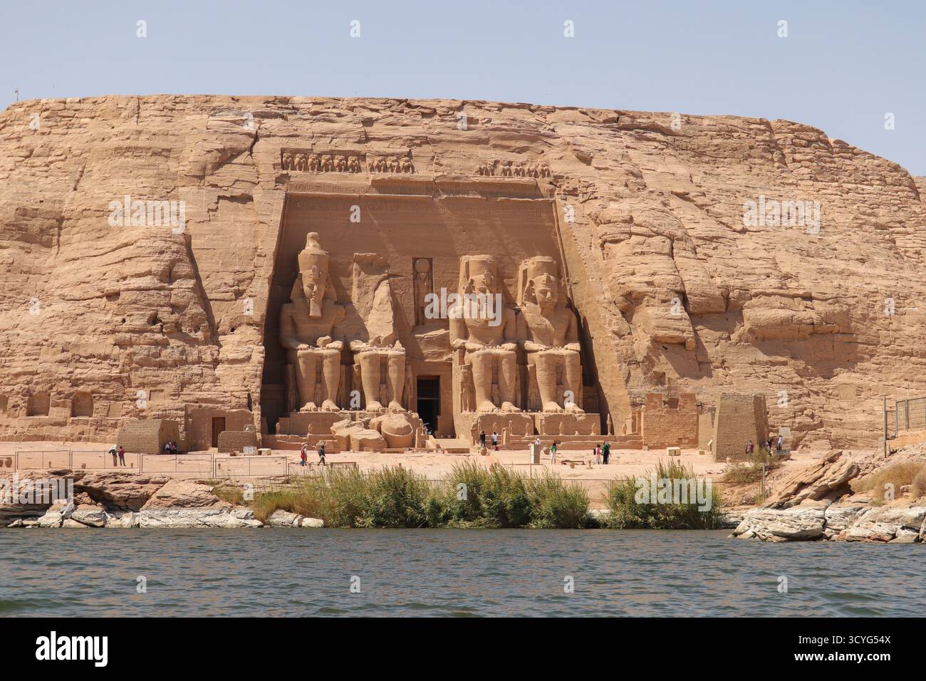 Ancient egyptian temple of Ramses II (Abu Simbel temple Stock Photo - Alamy