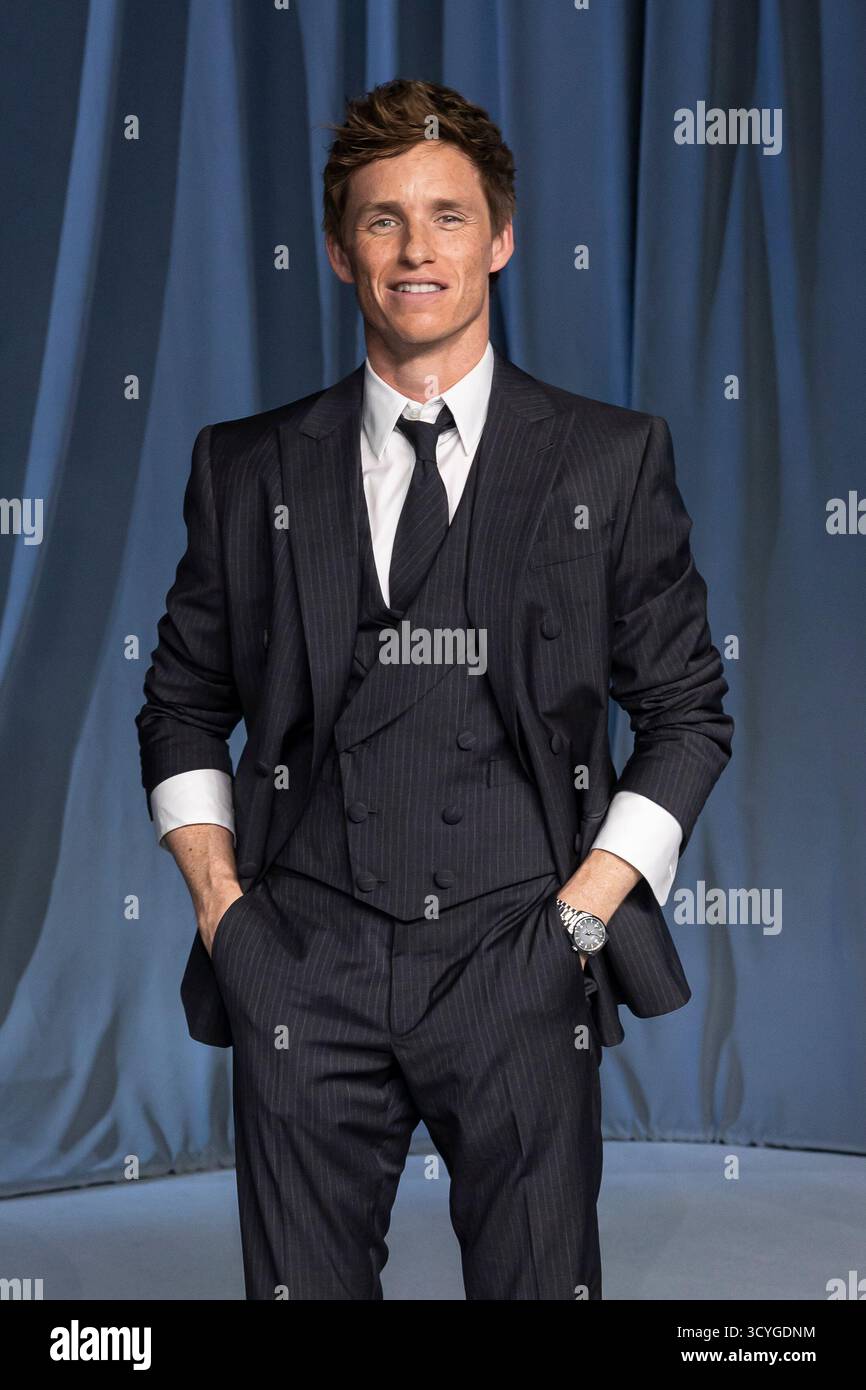 Eddie Redmayne attends the arrivals of the 5th Annual Academy Museum ...