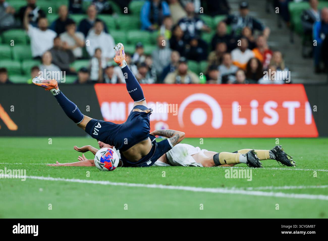 Melbourne, Australia. 18th Oct, 2025. Jake Girdwood-Reich of Auckland ...