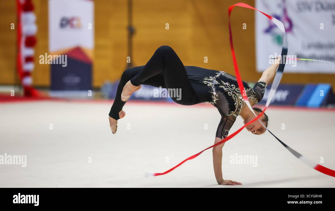 Eleni Gagas Obiol (Berliner TSC) w?hrend des Wettkampfs; 1 ...