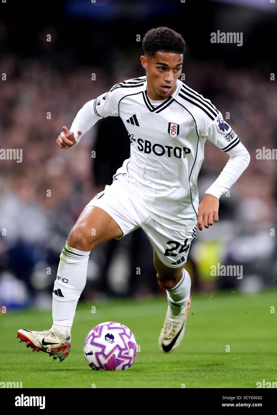 Fulham’s Joshua King during the Premier League match at Craven Cottage ...