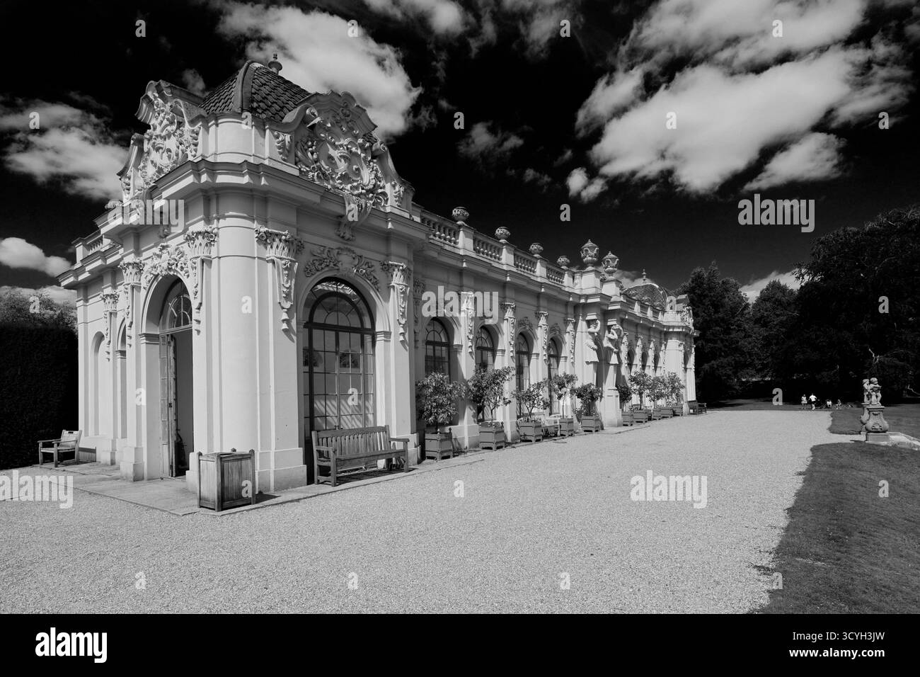 Wrest park garden thomas archer hi-res stock photography and images - Alamy