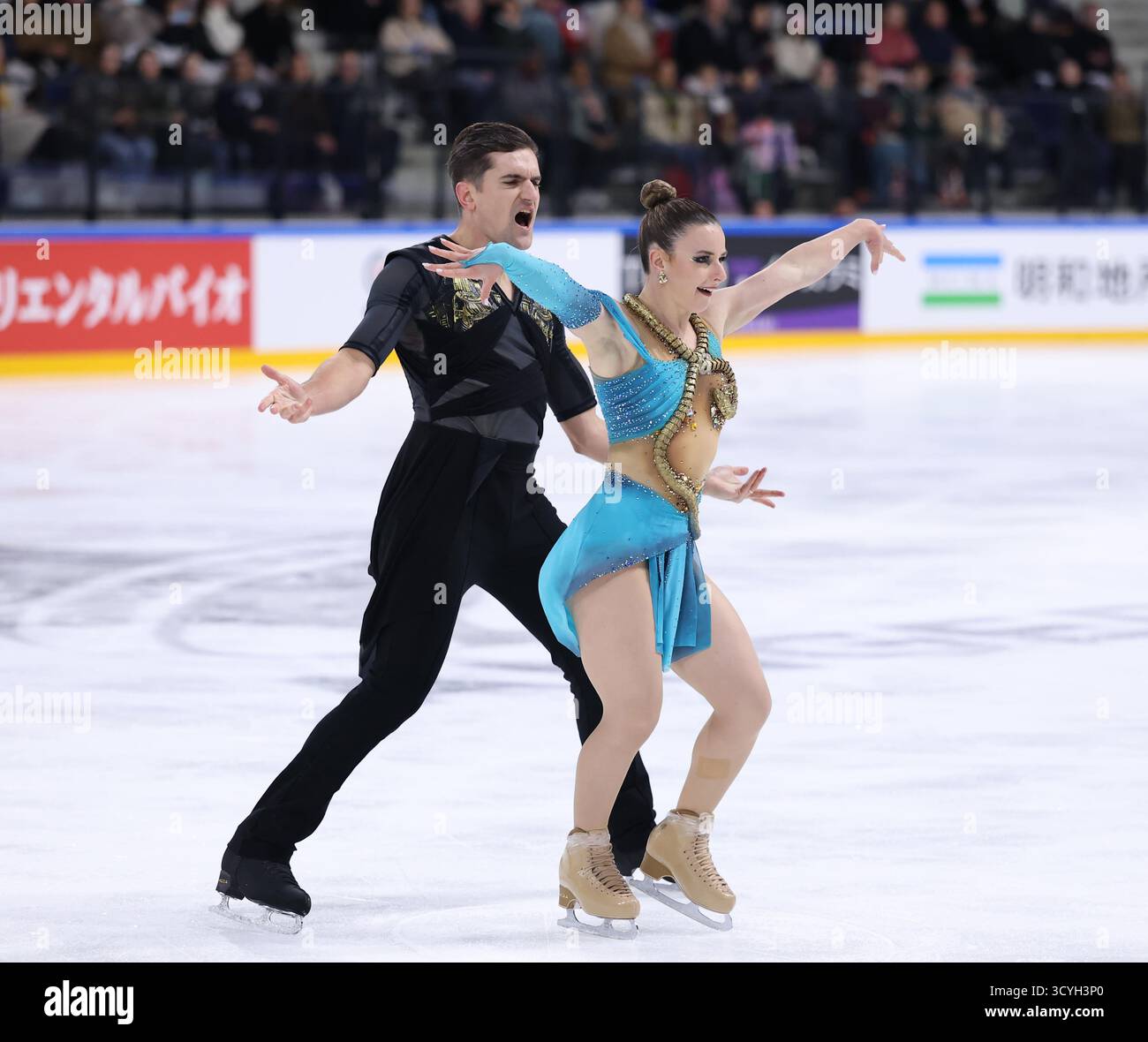 Marie-Jade LAURIAULT and Romain le GAC of Canada perform during Ice ...
