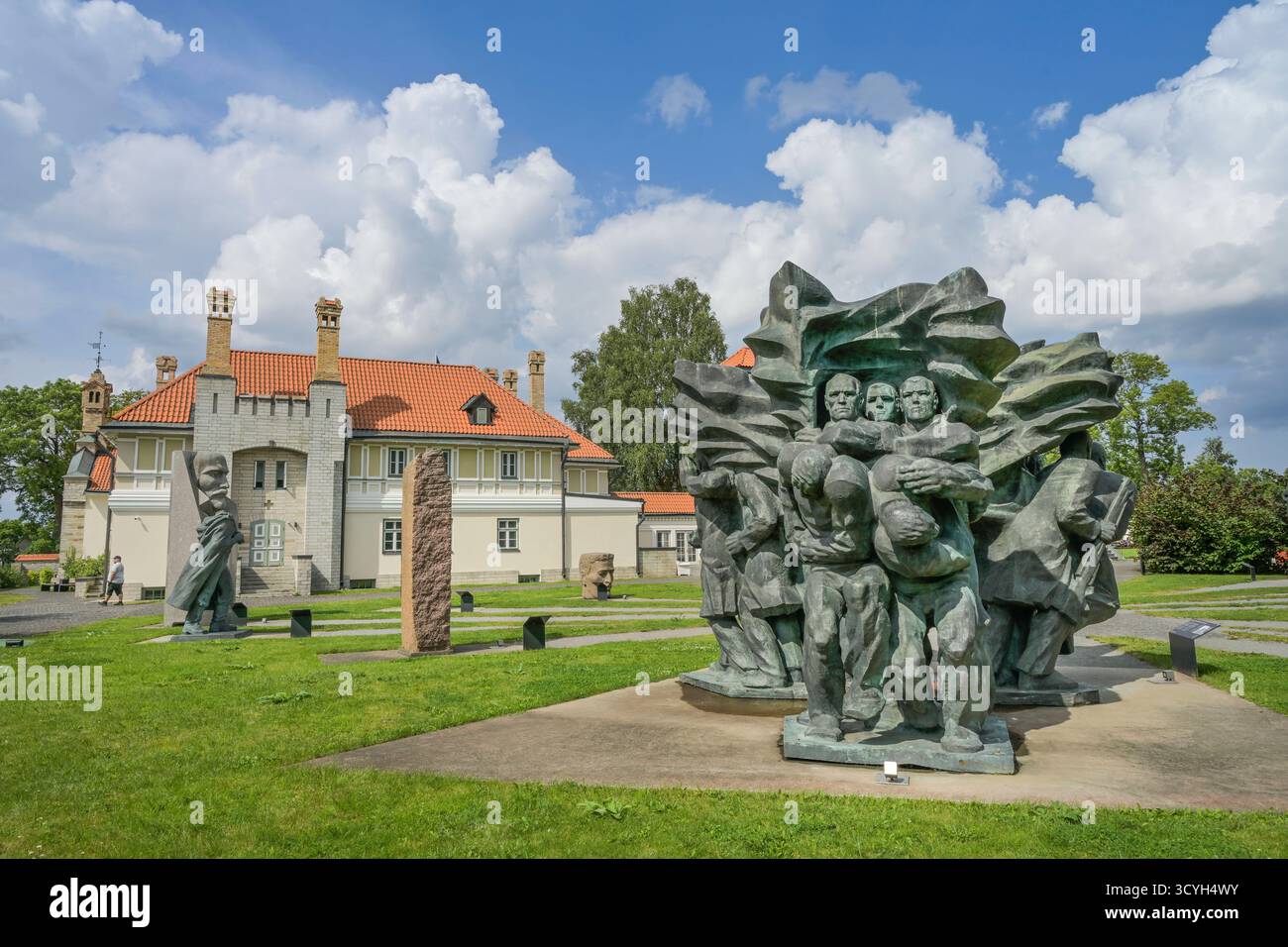 Bronzestatuen aus Sowjetzeiten, Geschichtsmuseum, Estonian History ...