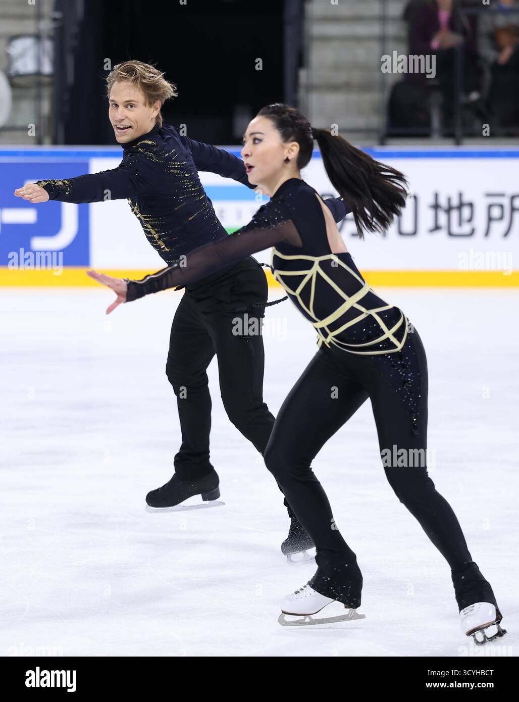 Allison REED and Saulius AMBRULEVICIUS of Lithuania perform during Ice ...
