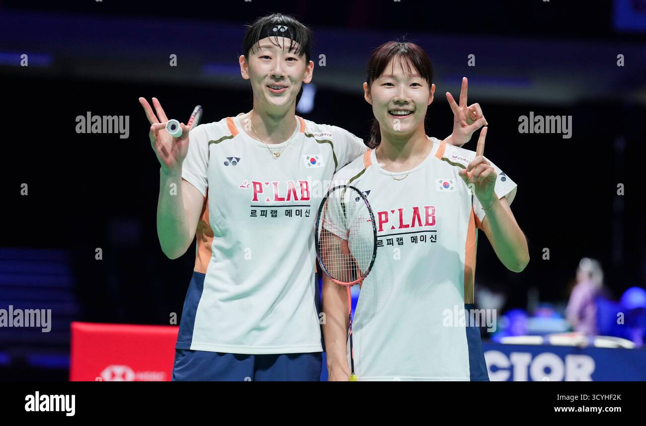 Korea's Baek Ha Na and Lee So Hee celebrate after winning the women's ...
