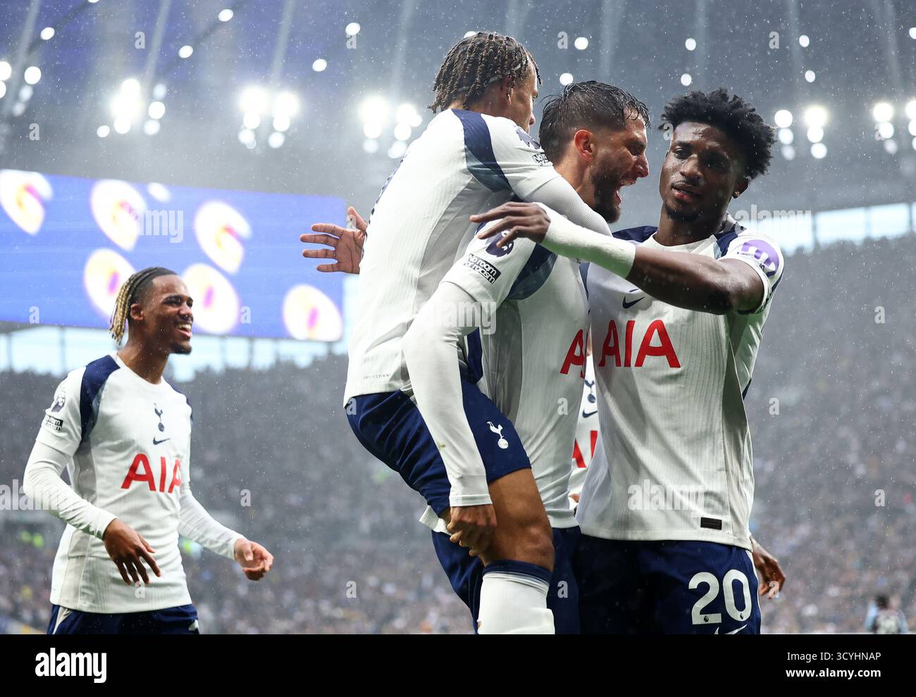 London, England, 19th October 2025. Rodrigo Bentancur (C) of Tottenham ...