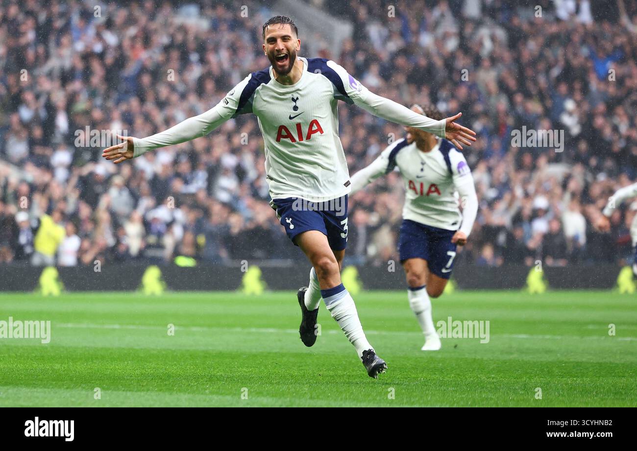 London, England, 19th October 2025. Rodrigo Bentancur of Tottenham ...