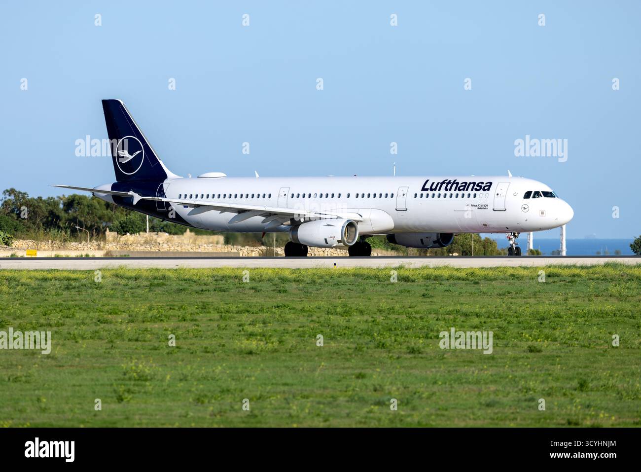 Lufthansa Airbus A321-231 (REG: D-AIDH) lining up for take off from ...