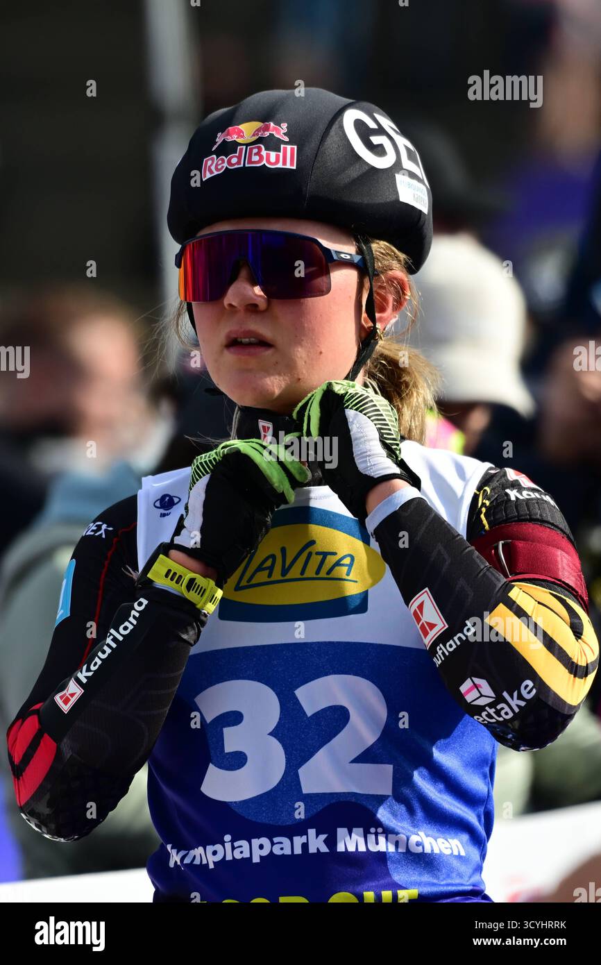 BIATHLON - GROTIAN Selina GER beim Super Sprint der Herren und Damen ...
