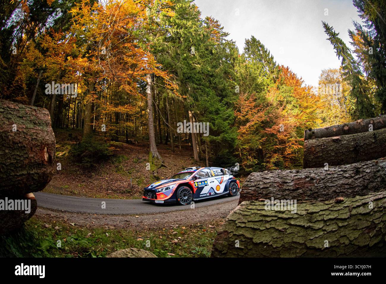 Ott TÄNAK(Est),Martin JÄRVEOJA(Est) on a HYUNDAI i20 N Rally1 of a team ...