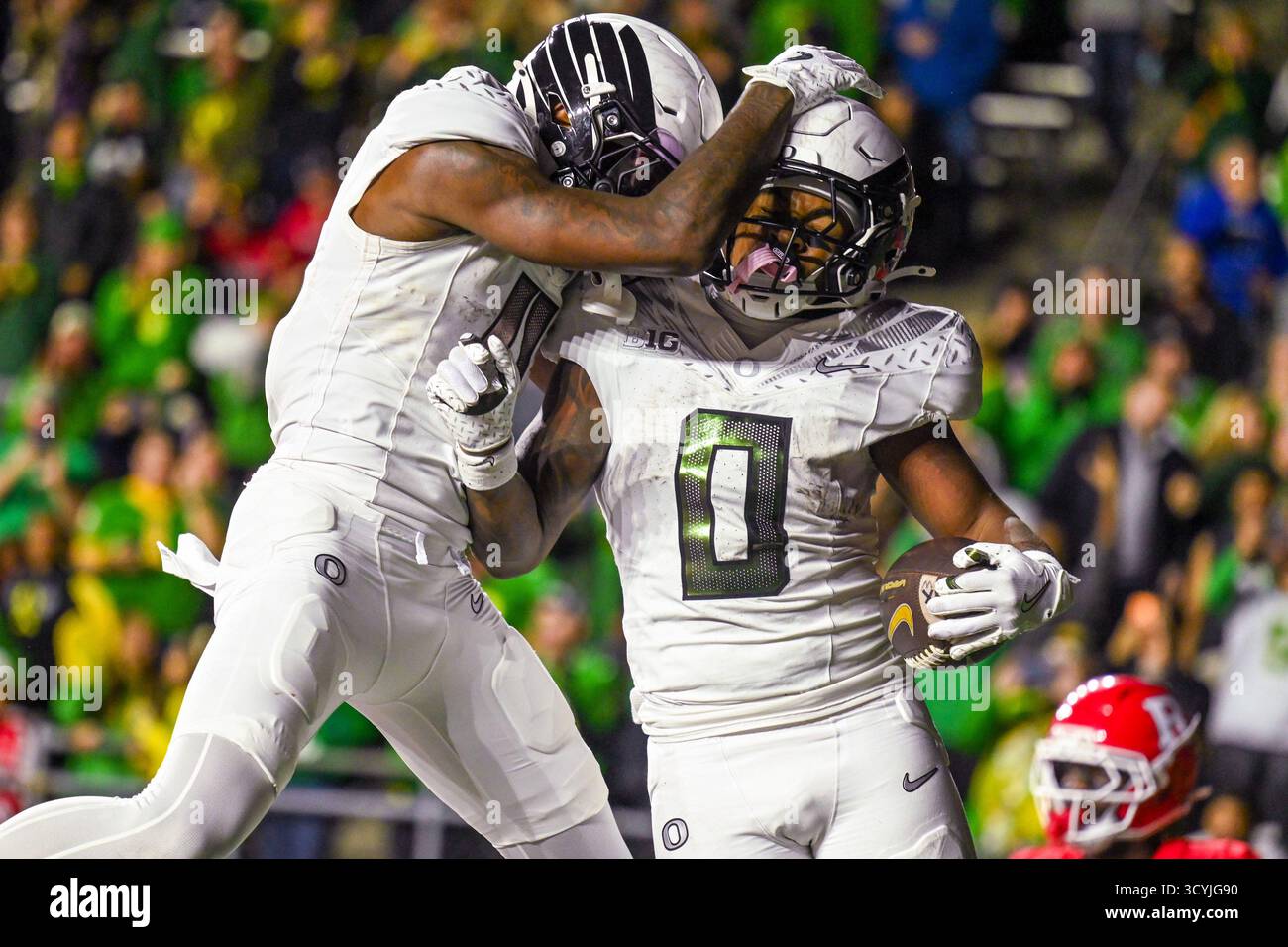 Port Chester, New York, USA. 18th Oct, 2025. Oregon Ducks wide receiver ...