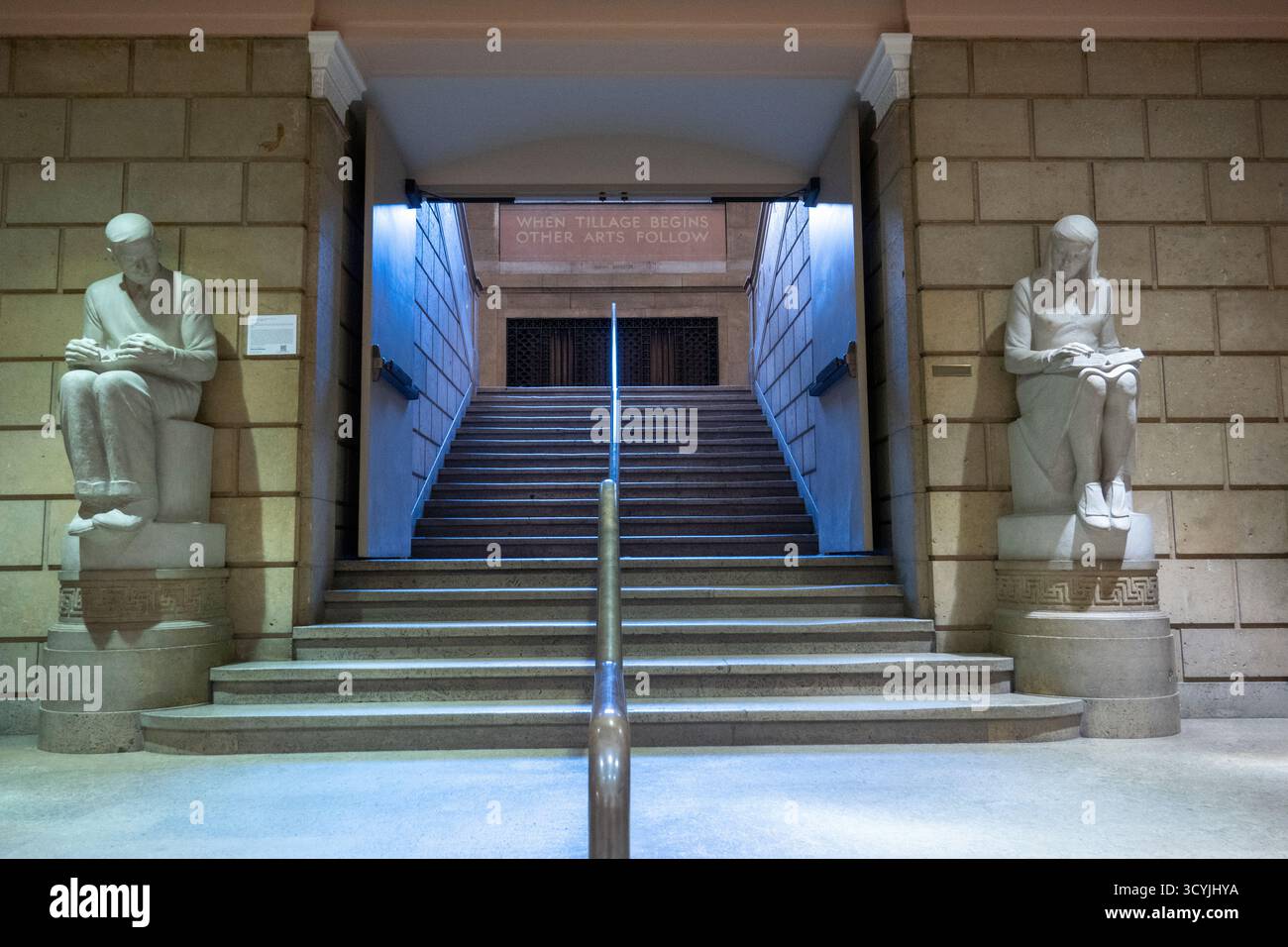 Bedford limestone statue statues two stairs stairway steps hi-res stock ...
