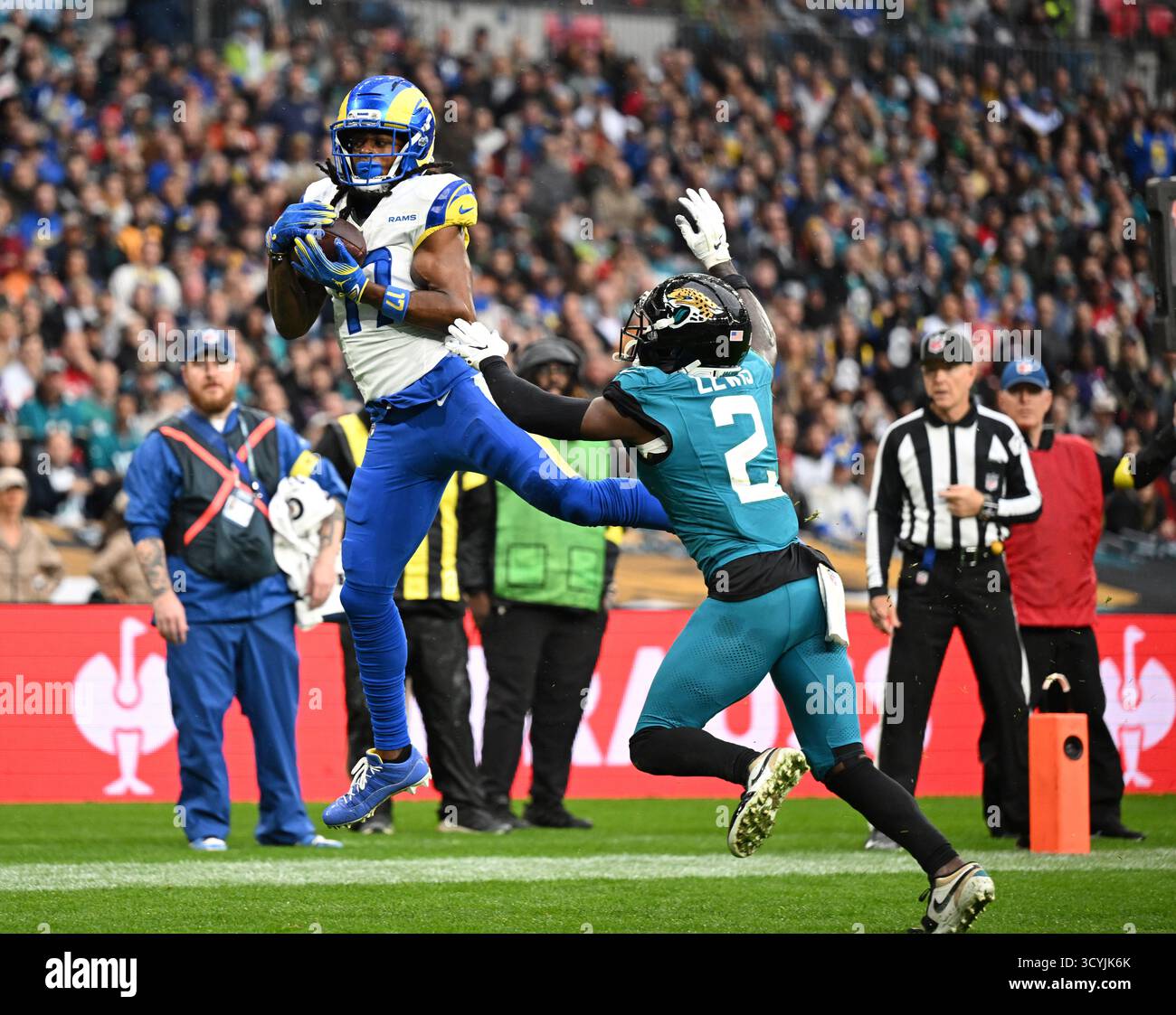 Jourdan lewis jaguars hi-res stock photography and images - Alamy
