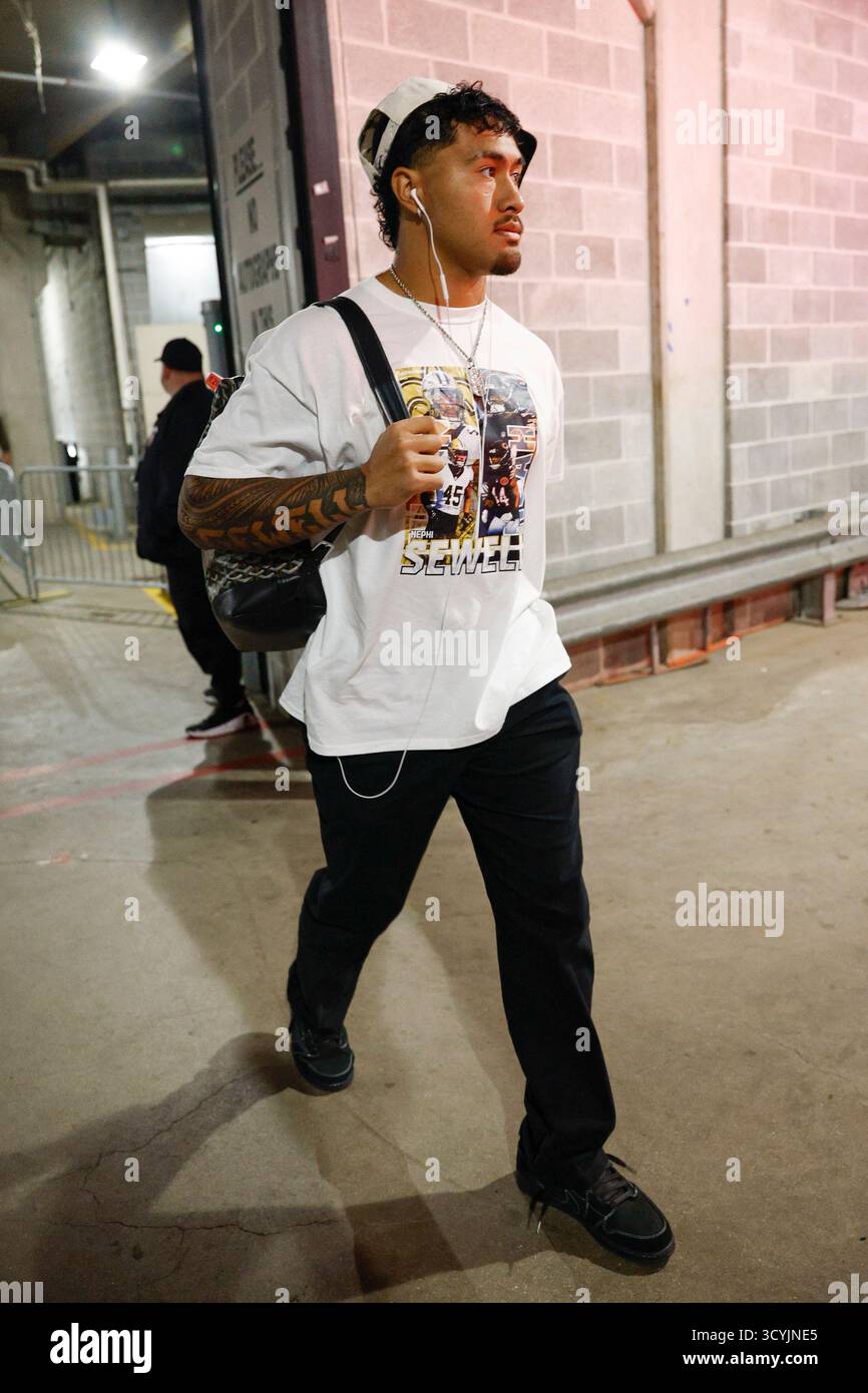 Chicago Bears linebacker Noah Sewell (44) arrives at Soldier Field ...