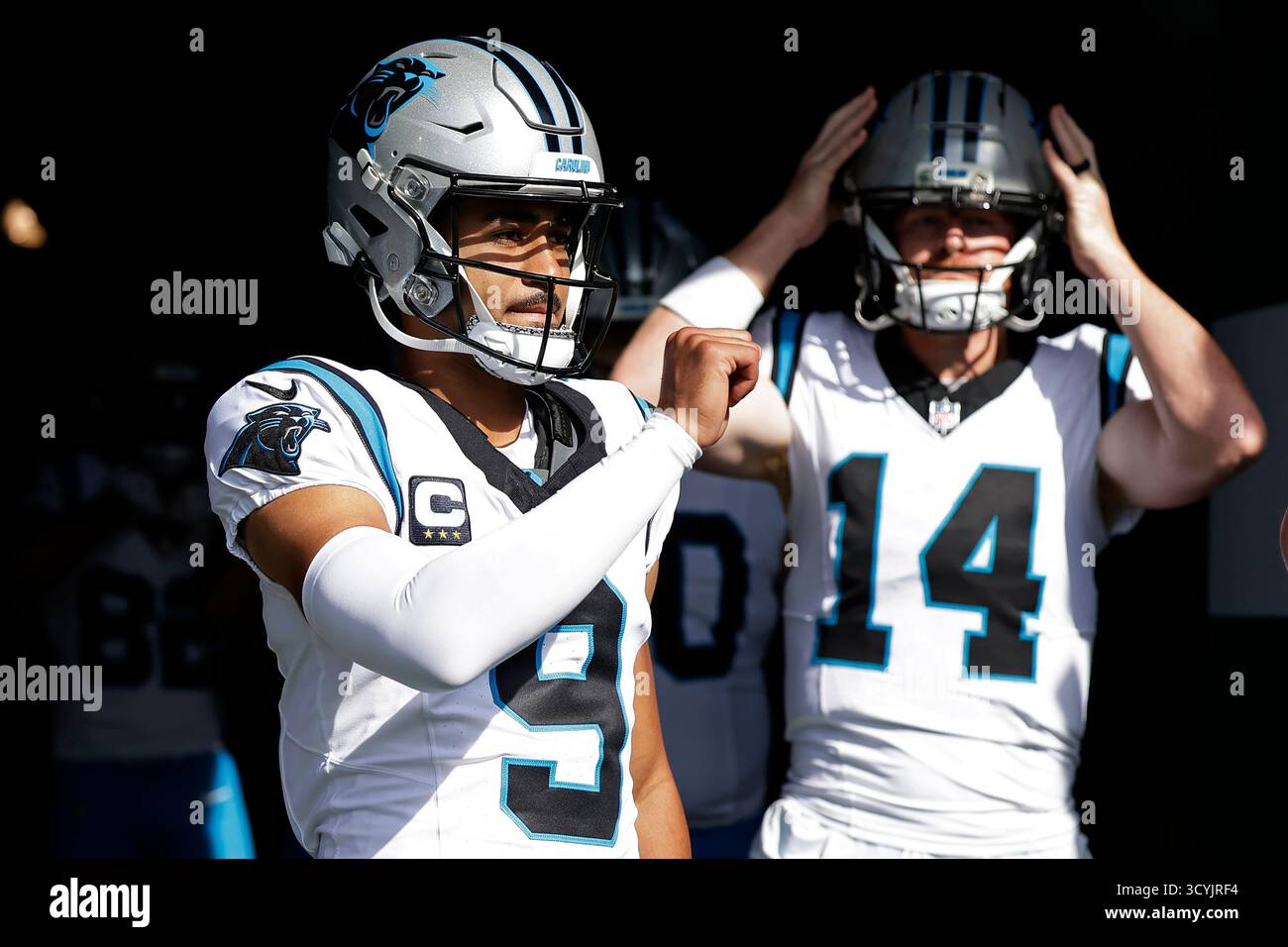Carolina Panthers quarterback Bryce Young (9) warms up before an NFL ...