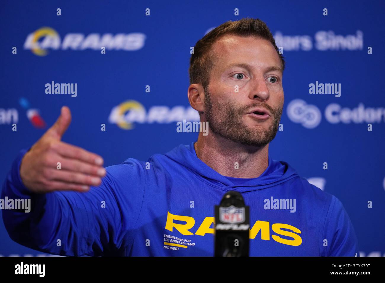 Los Angeles Rams head coach Sean McVay gestures during a press ...