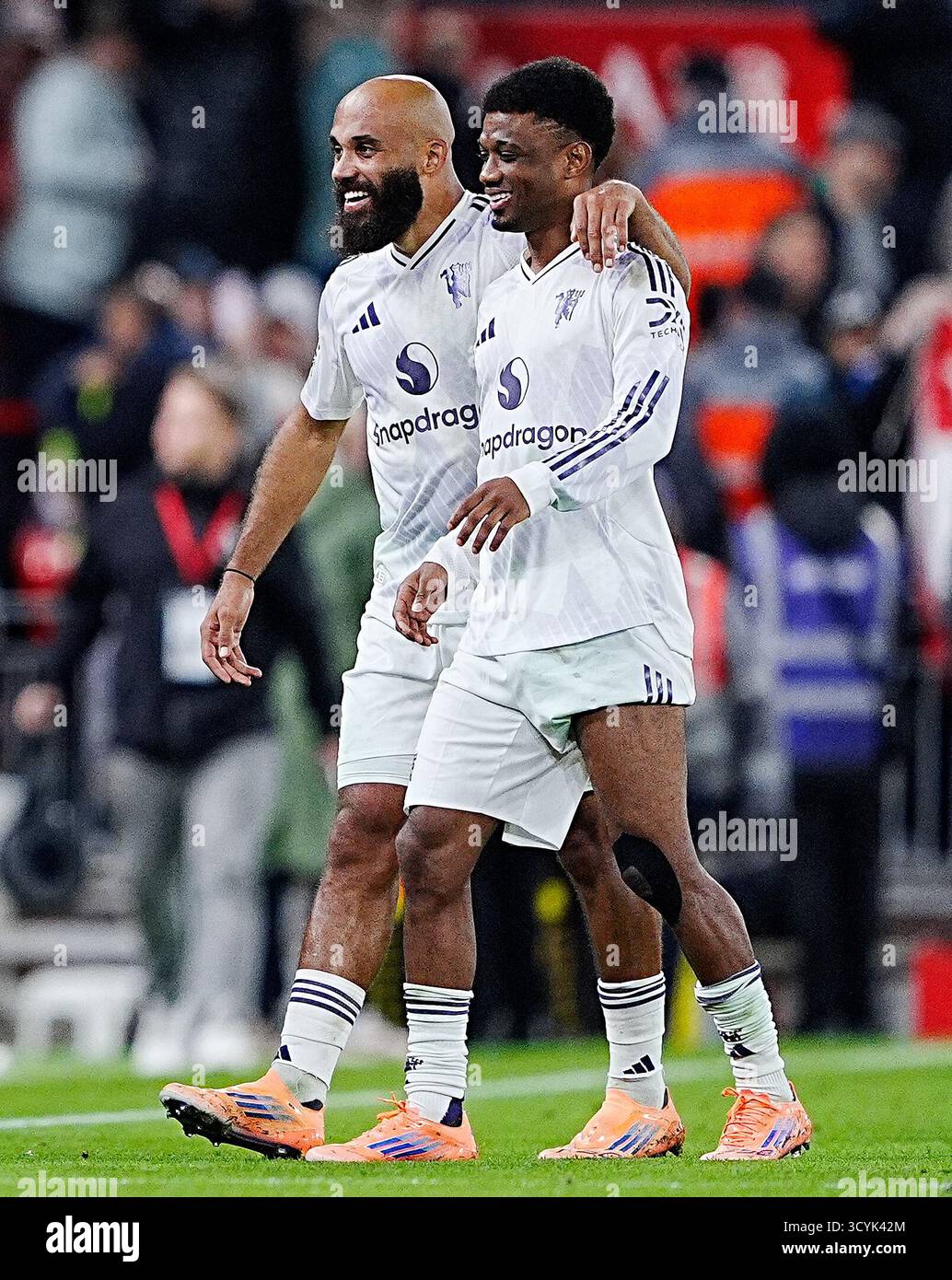 Manchester United's Bryan Mbeumo (left) and Amad Diallo celebrate after ...