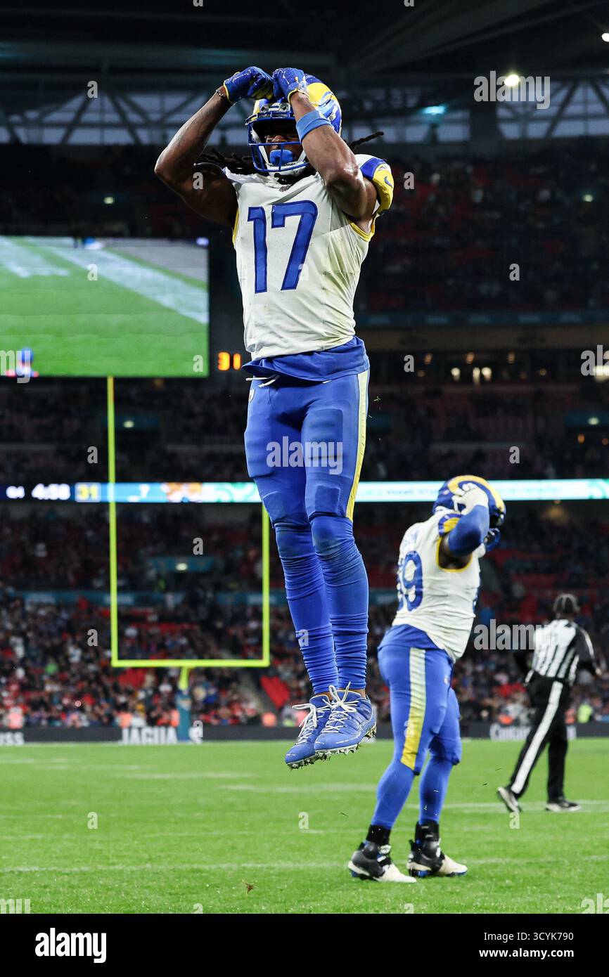 Wembley Stadium, London, UK. 19th Oct, 2025. NFL UK Football, Los ...
