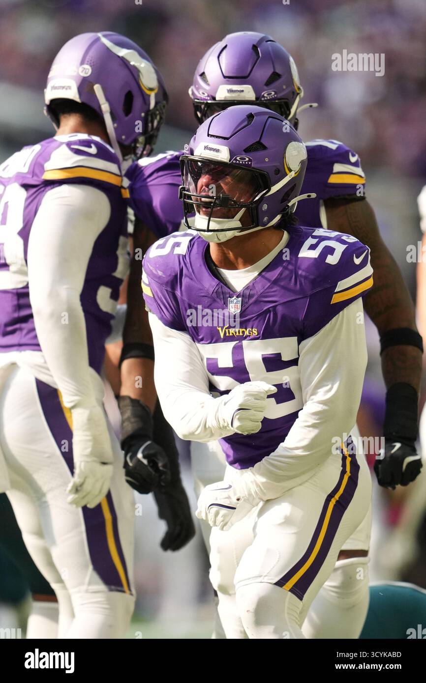 Minnesota Vikings linebacker Eric Wilson (55) celebrates after sacking ...