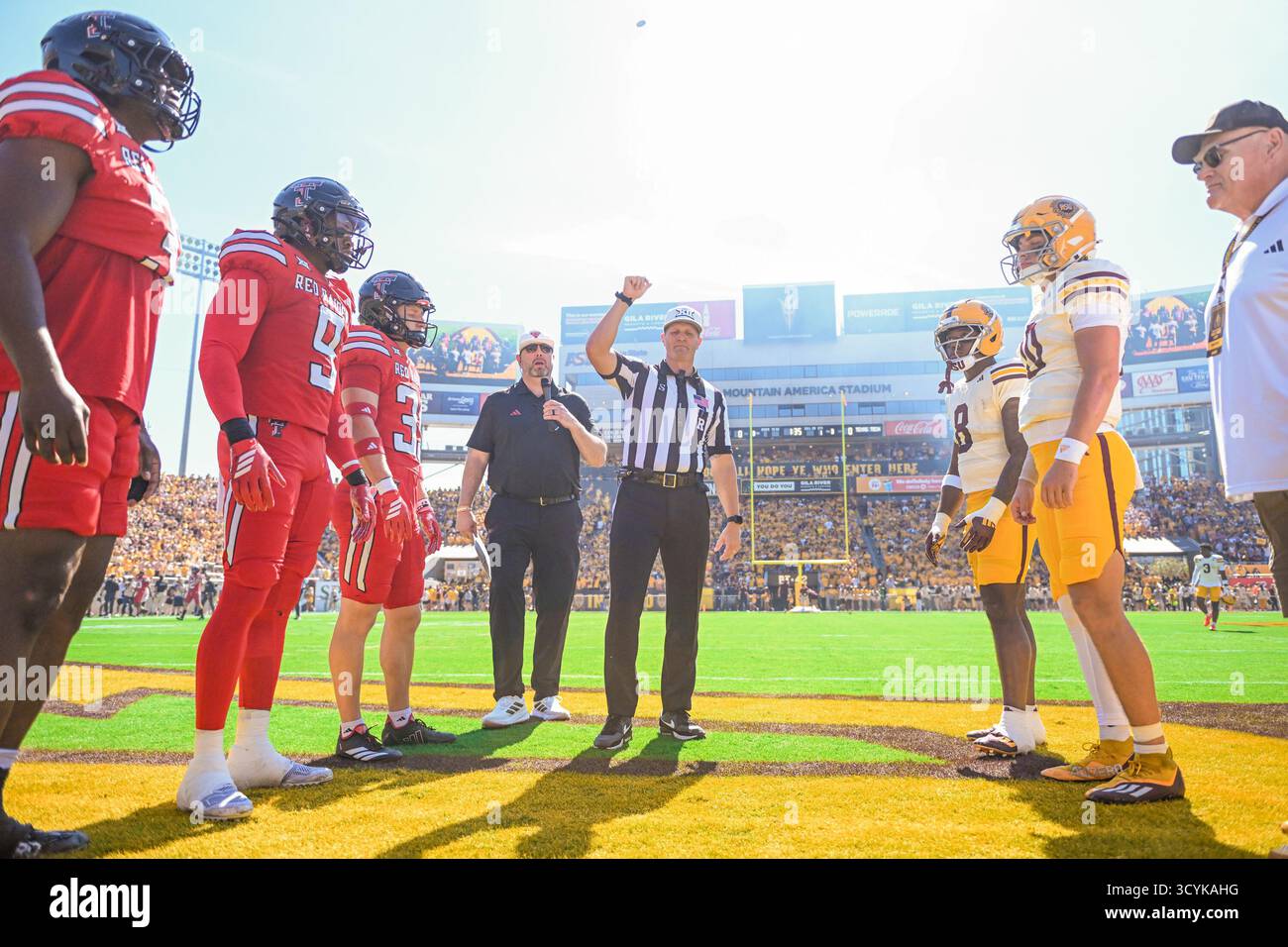 Arizona State Sun Devils linebacker Jordan Crook (8), Arizona State Sun Devils quarterback Sam ...