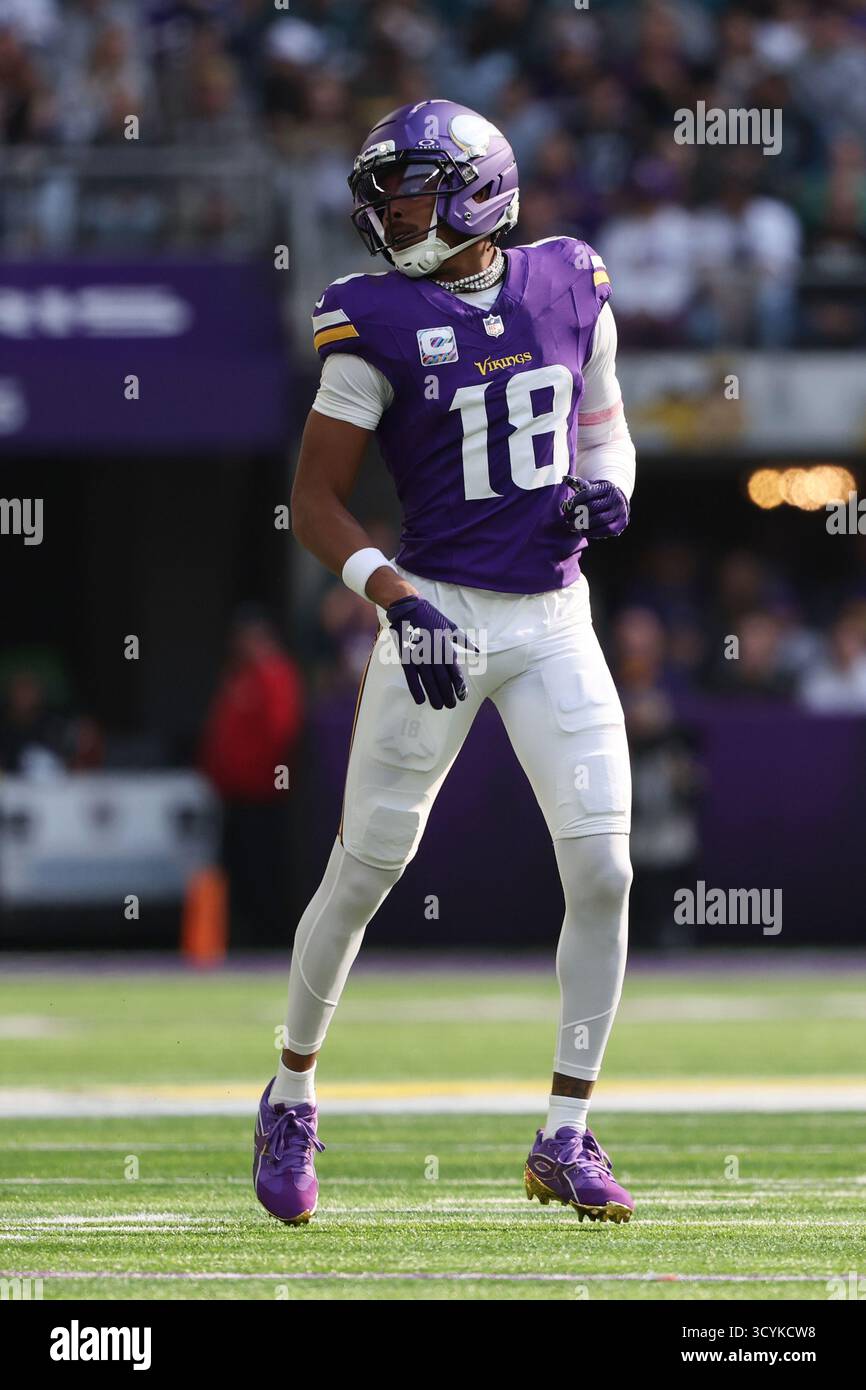 Minnesota Vikings wide receiver Justin Jefferson (18) runs a route ...
