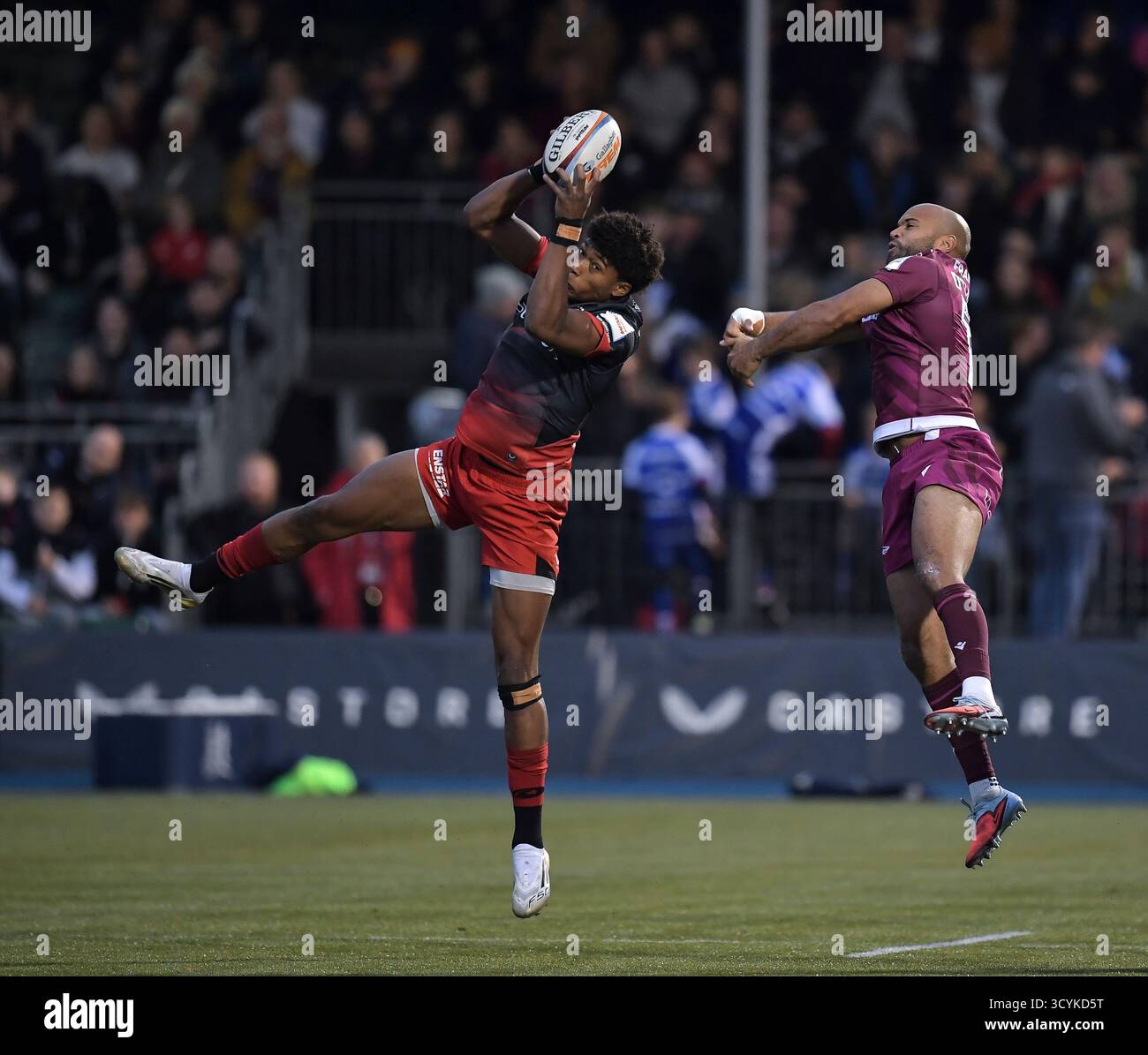 Noah Caluori of Saracens jump for the ball during the Gallagher ...