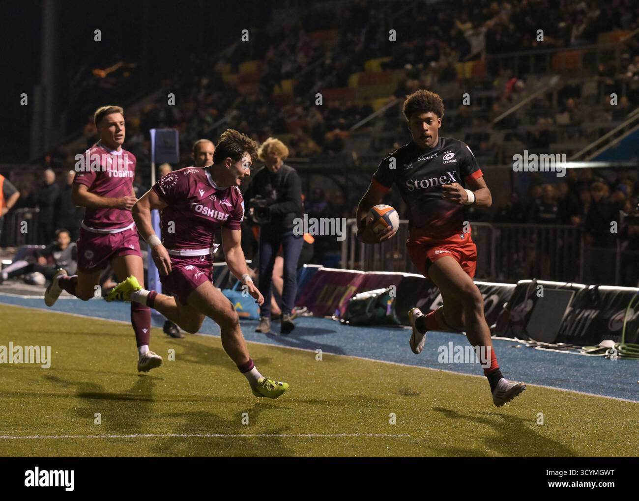 Noah Caluori of Saracens in action during the Gallagher Premierships ...