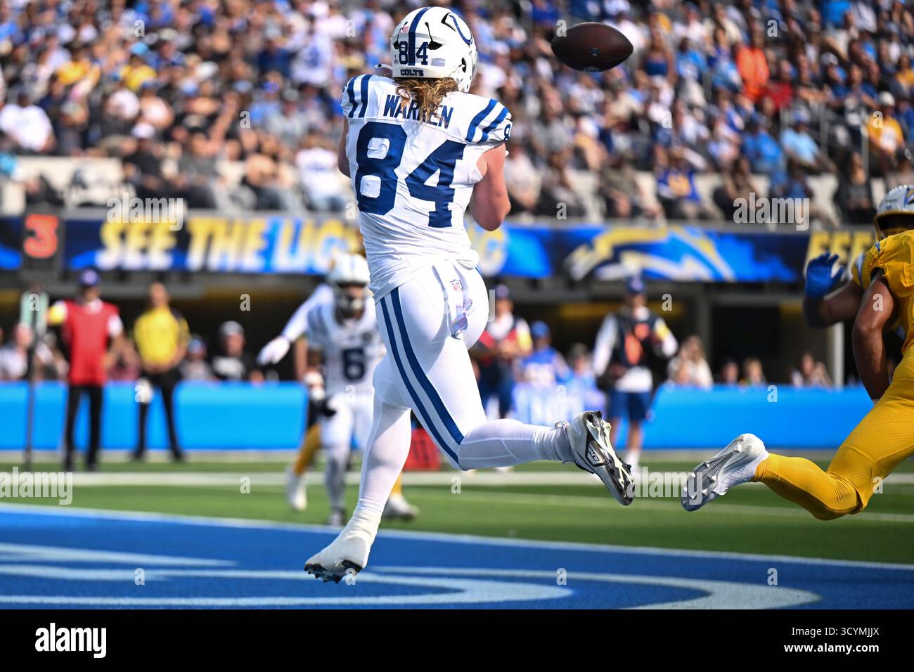 Indianapolis Colts tight end Tyler Warren (84) makes a catch for a ...