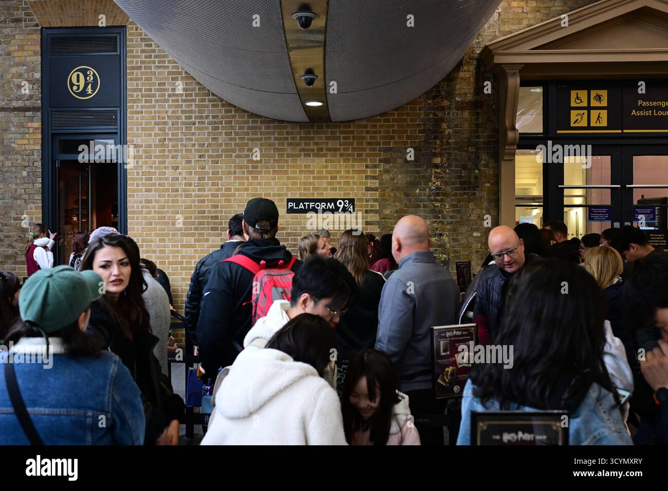 London, United Kingdom, October 10 2025. Platform Nine and Three ...