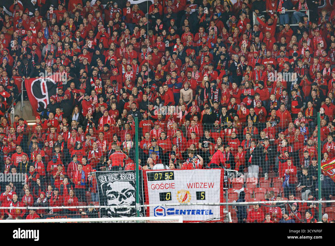Widzew ?ód? fans hi-res stock photography and images - Alamy