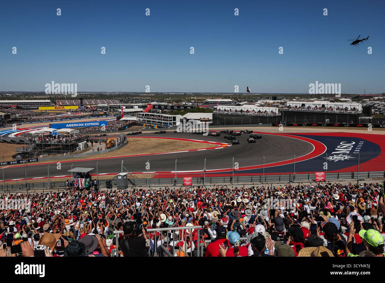 grandstands, crowd, foule, fans, fan, spectators start of the race ...