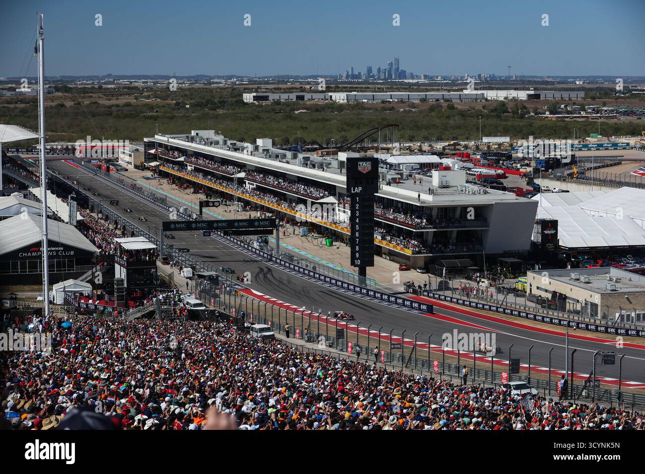 Austin f1 grand prix crowd hi-res stock photography and images - Alamy