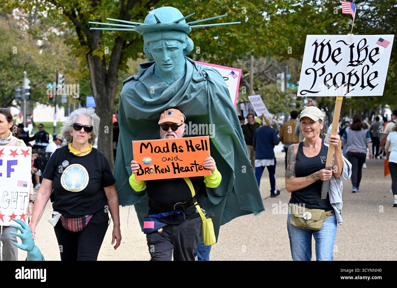 Protest signs washington dc no kings hi-res stock photography and ...