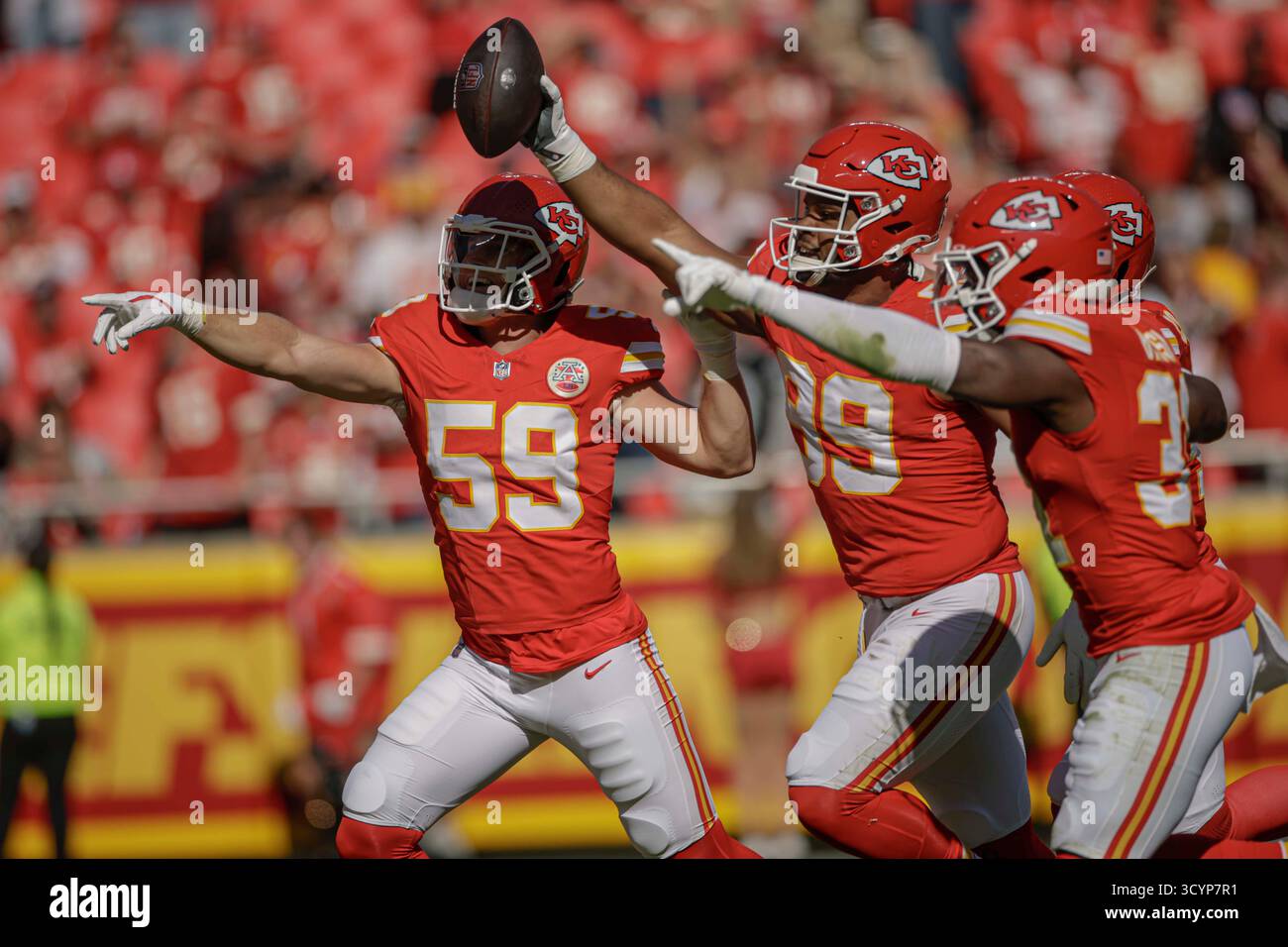 Kansas City, Missouri, USA. 19th Oct, 2025. Kansas City Chiefs ...