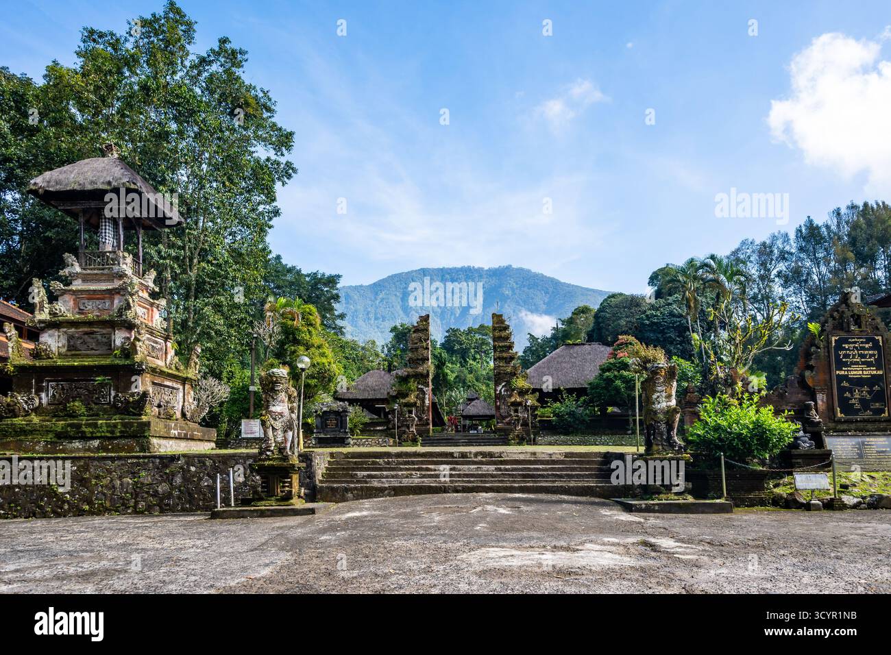 Shrine at a Hindu temple. Bali, Indonesia Stock Photo - Alamy