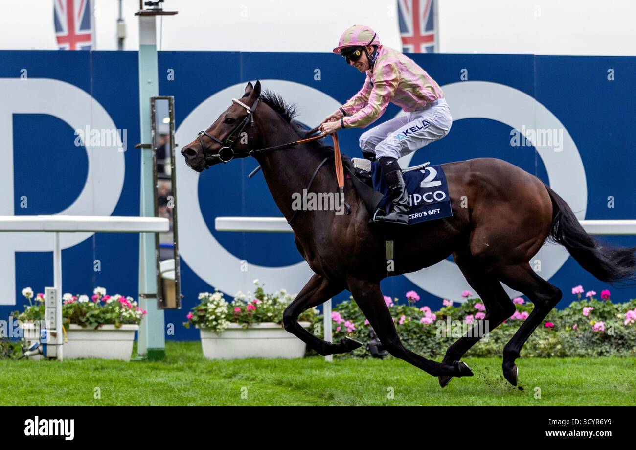 Ciceros gift horse ascot hi-res stock photography and images - Alamy