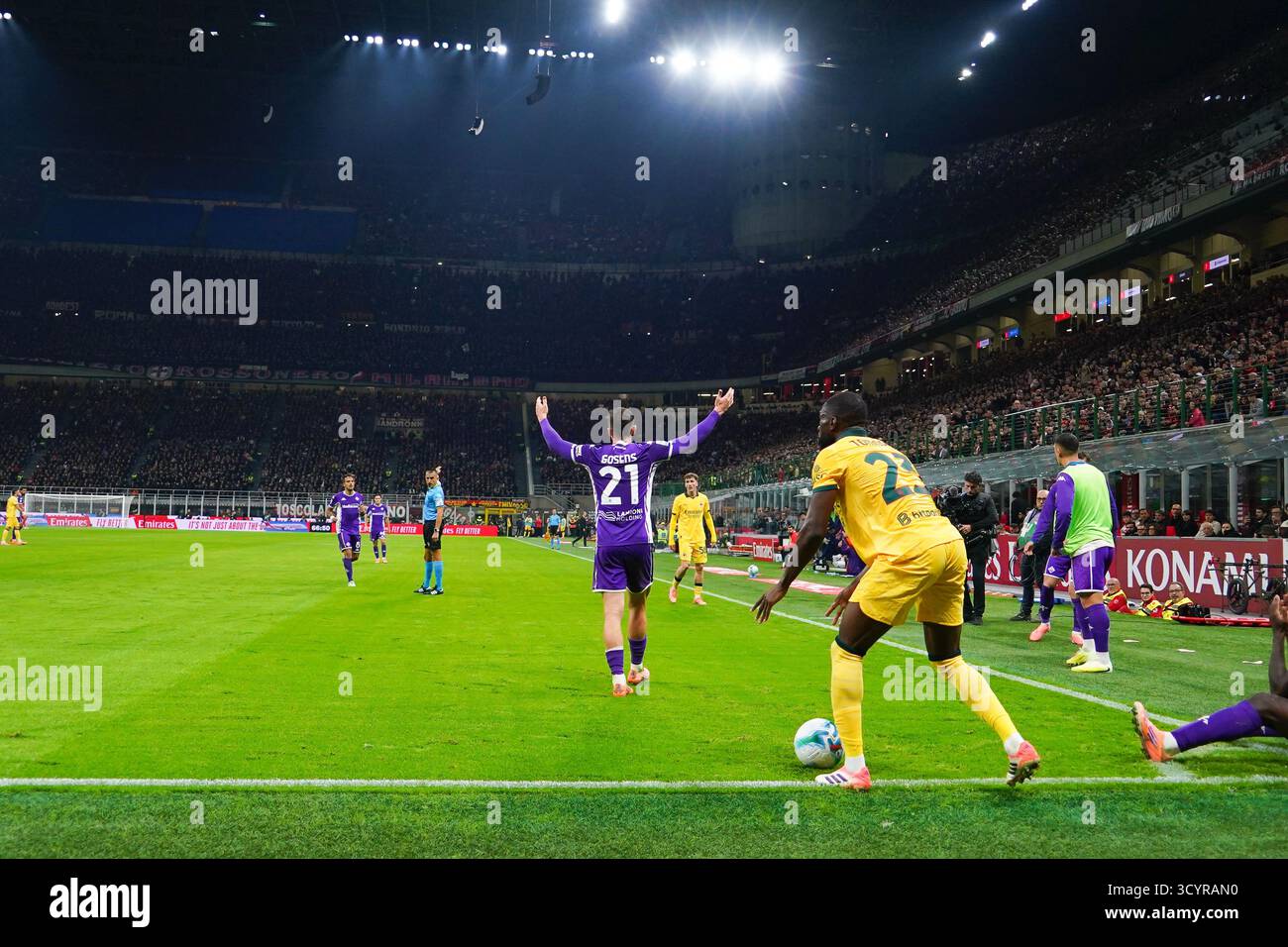 Milan, Italy. 19/10/2025. Fikayo Tomori, during AC Milan Vs ACF ...