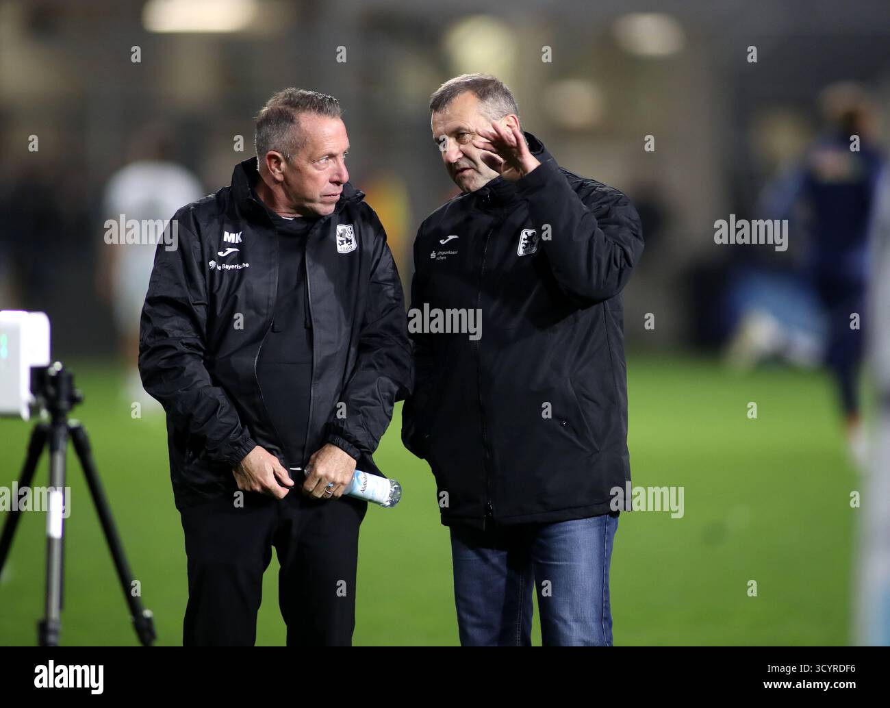 Kurze besrpechung hi-res stock photography and images - Alamy