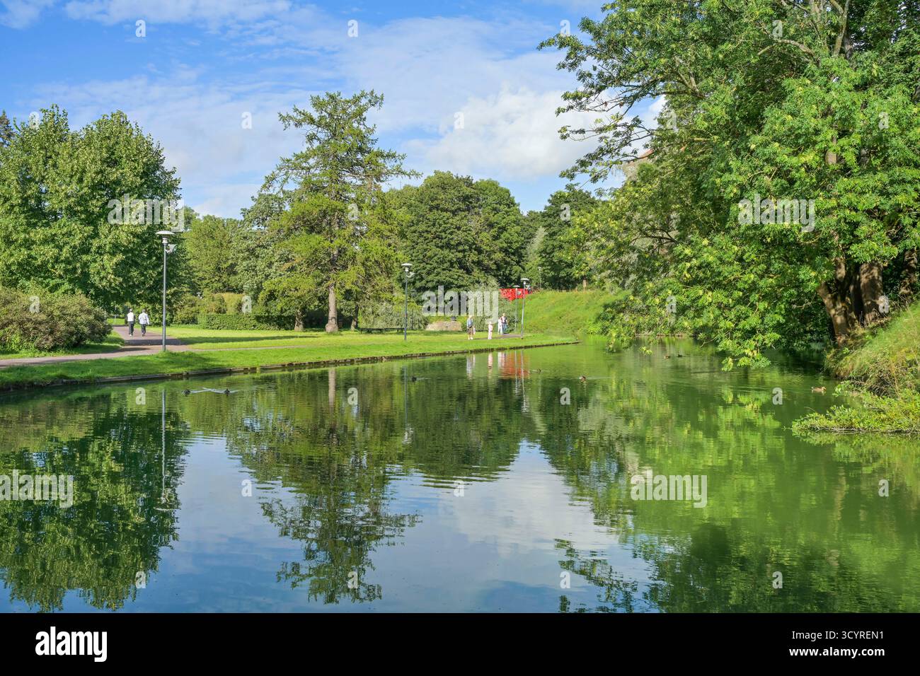 Snelli tiik, Teich im Dompark Toompark, Tallinn, Estland Stock Photo ...