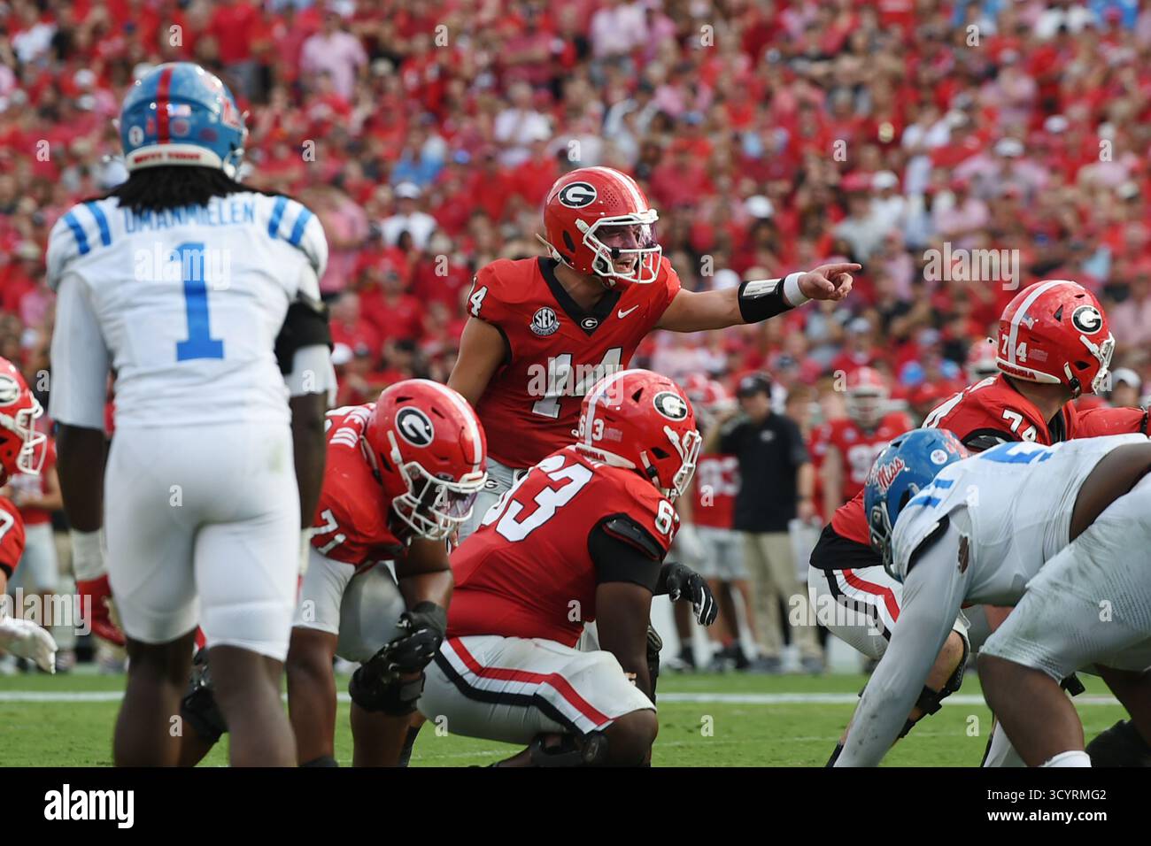 ATHENS, GA - OCTOBER 18: Quarterback Gunner Stockton #14 of the Georgia ...