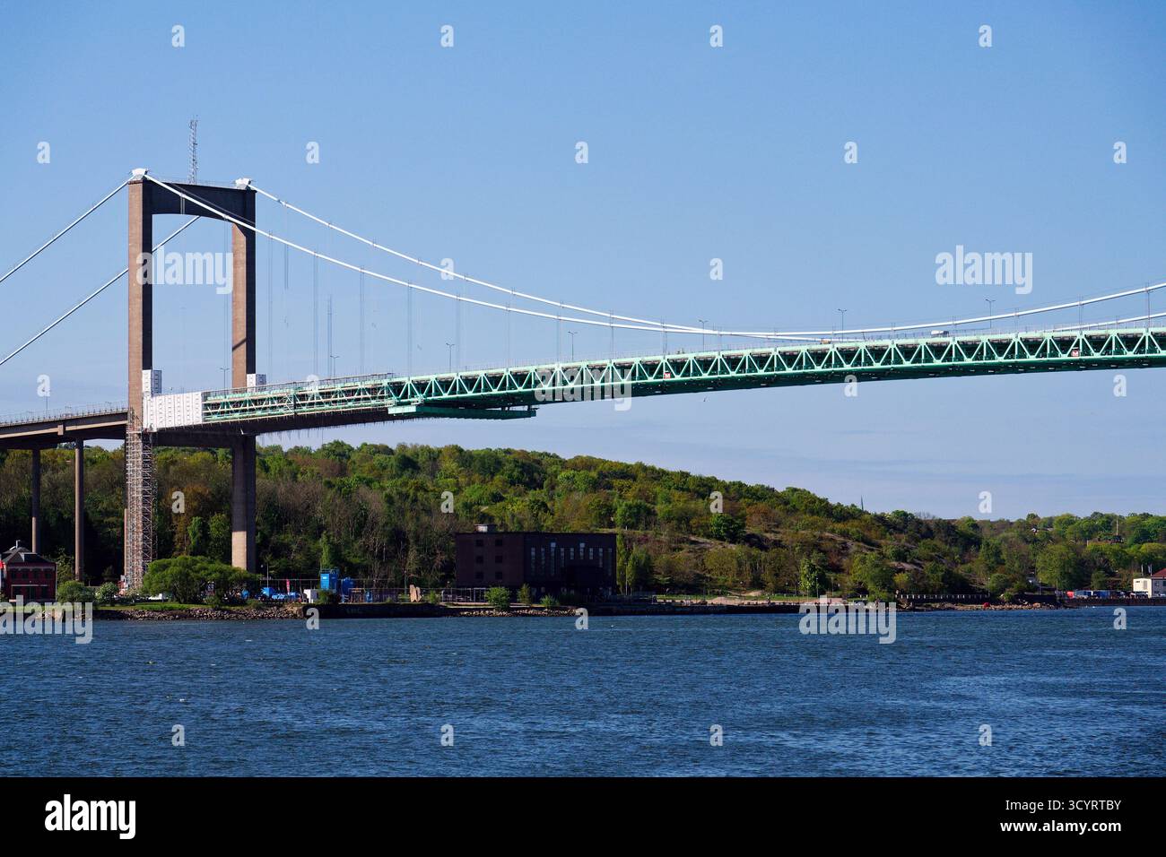 Suspension Alvsborg bridge over Gota river connecting Hisingen island ...