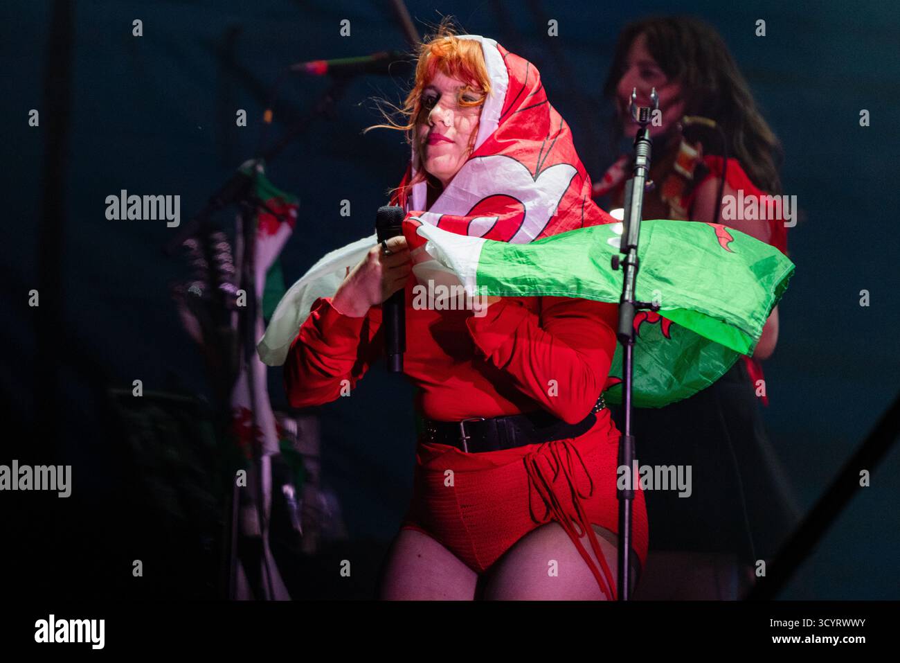 CMAT, CONCERT, 2025: Irish singer CMAT – Ciara Mary-Alice Thompson ...