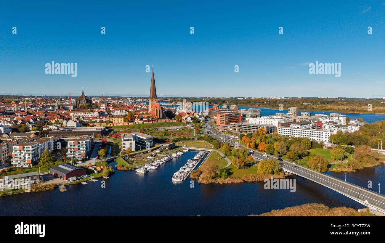 18.10.2025 - Blick von oben auf Rostock Rostock Mecklenburg ...