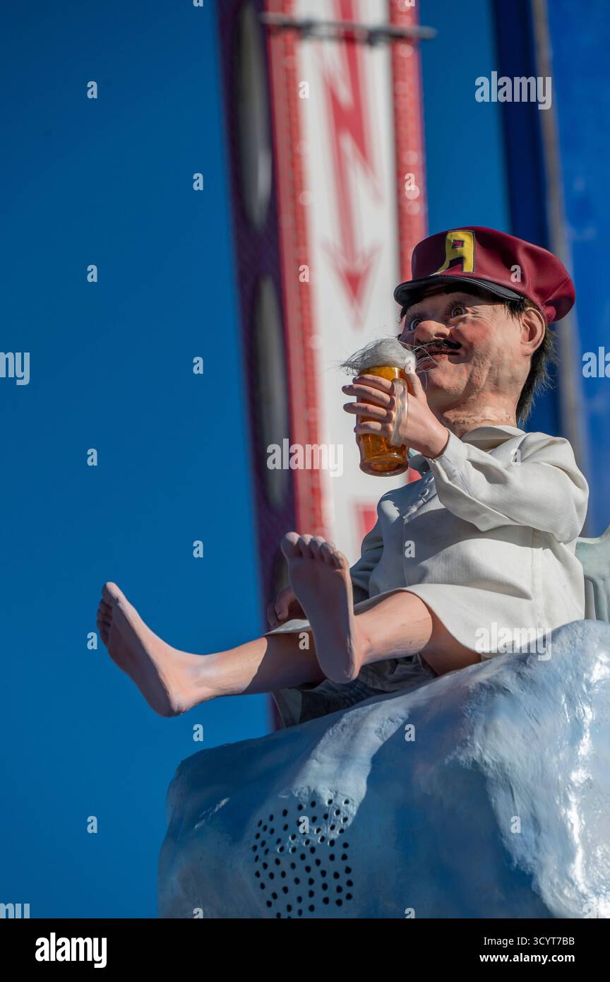 Muenchen, 190. Muenchner Oktoberfest, Wiesnfotos, Dienstmann Aloisius ...