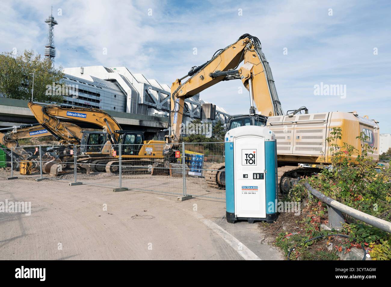 2025-10-20,Berlin,Baubeginn A 100, Ersatzneubau Ringbahnbrücke.Bis zum Sommer 2027 soll die neue ...